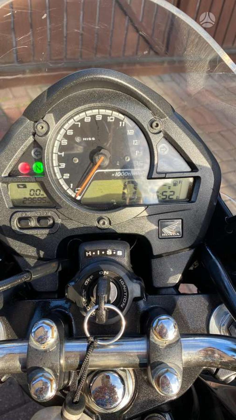 Honda Hornet 2009 in Vilnius, with an engine capacity of 0.60 L and mileage of 30 thousand km for 2800 €, photo 8 on AUTOMOTO.COM.LV