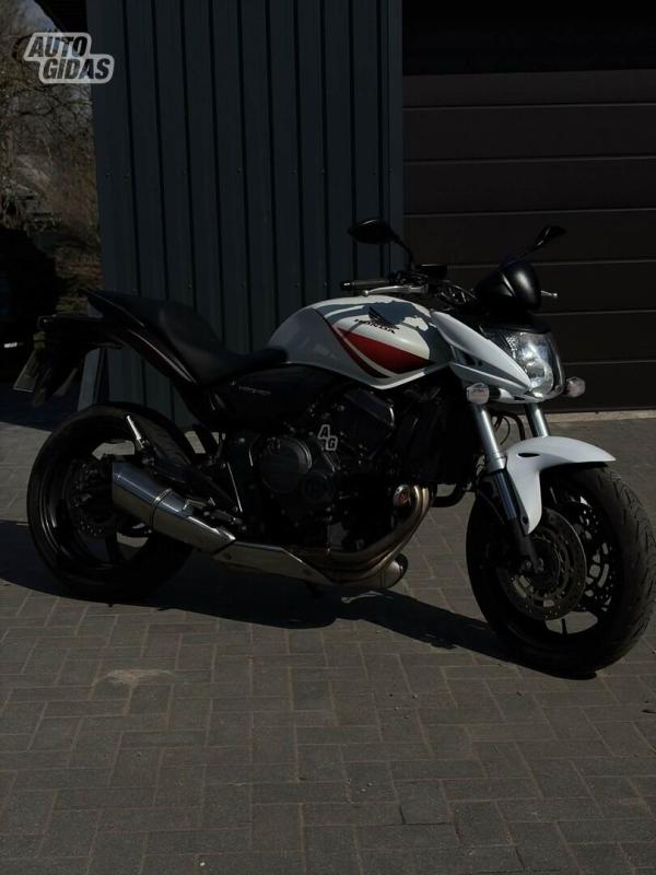 Honda Hornet 2010 in Taurage, with an engine capacity of 0.00 L and mileage of 0 thousand km for 3100 €, photo 1 on AUTOMOTO.COM.LV