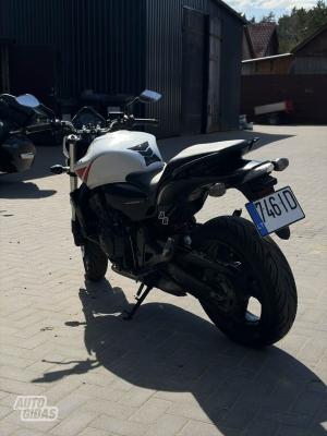 Honda Hornet 2010 in Taurage, with an engine capacity of 0.00 L and mileage of 0 thousand km for 3100 €, photo 4 on AUTOMOTO.COM.LV