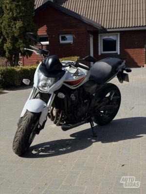 Honda Hornet 2010 in Taurage, with an engine capacity of 0.00 L and mileage of 0 thousand km for 3100 €, photo 6 on AUTOMOTO.COM.LV