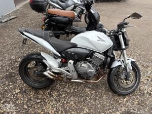 Honda Hornet 2011 Kelmė, ar dzinēja tilpumu 0.60 L un nobraukumu 61 tūkst. km par 1330 €, foto 3 vietnē AUTOMOTO.COM.LV