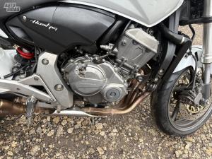 Honda Hornet 2011 Kelmė, ar dzinēja tilpumu 0.60 L un nobraukumu 61 tūkst. km par 1330 €, foto 14 vietnē AUTOMOTO.COM.LV