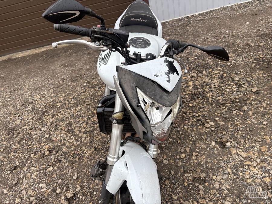 Honda Hornet 2011 Kelmė, ar dzinēja tilpumu 0.60 L un nobraukumu 61 tūkst. km par 1330 €, foto 17 vietnē AUTOMOTO.COM.LV