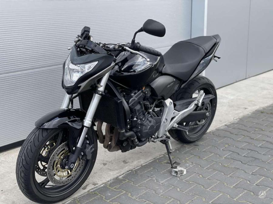 Honda Hornet 2012 Vilkaviškis, ar dzinēja tilpumu 0.60 L un nobraukumu 25 tūkst. km par 1800 €, foto 1 vietnē AUTOMOTO.COM.LV