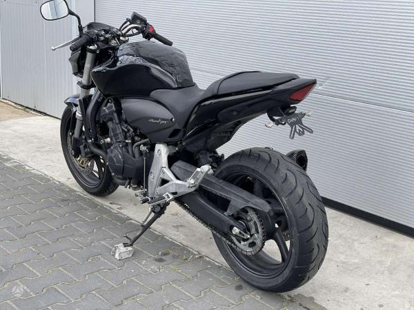Honda Hornet 2012 in Vilkaviskis, with an engine capacity of 0.60 L and mileage of 25 thousand km for 1800 €, photo 3 on AUTOMOTO.COM.LV