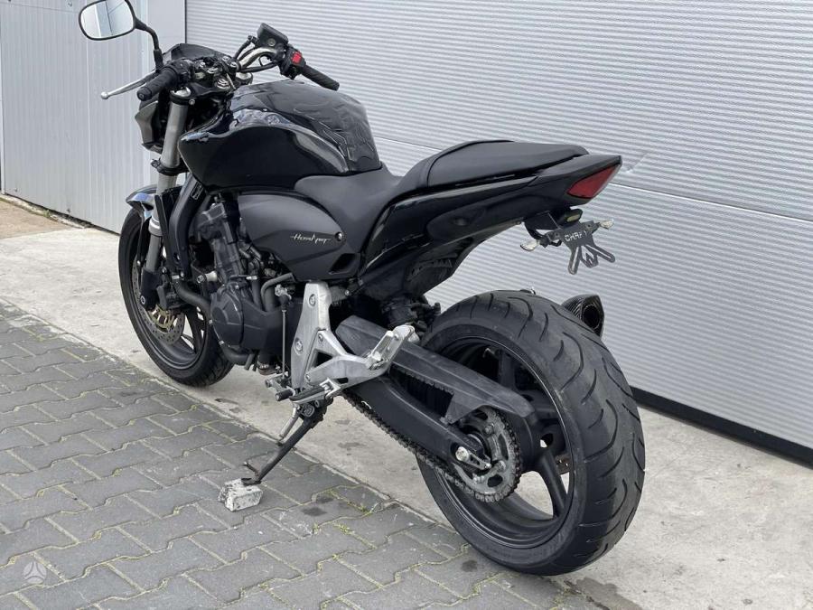 Honda Hornet 2012 Vilkaviškis, ar dzinēja tilpumu 0.60 L un nobraukumu 25 tūkst. km par 1800 €, foto 3 vietnē AUTOMOTO.COM.LV
