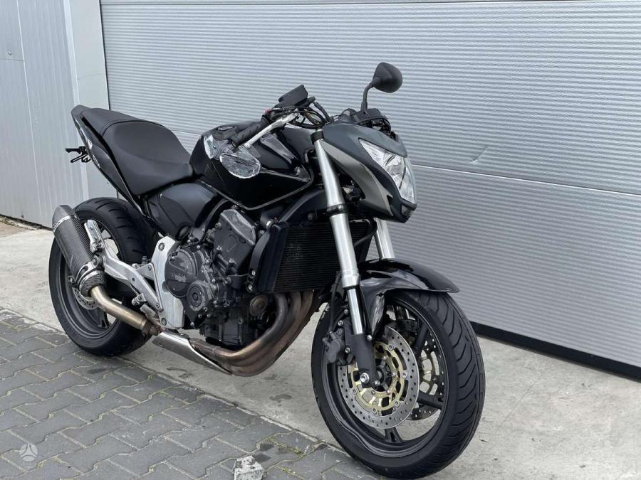 Honda Hornet 2012 Vilkaviškis, ar dzinēja tilpumu 0.60 L un nobraukumu 25 tūkst. km par 1800 €, foto 4 vietnē AUTOMOTO.COM.LV