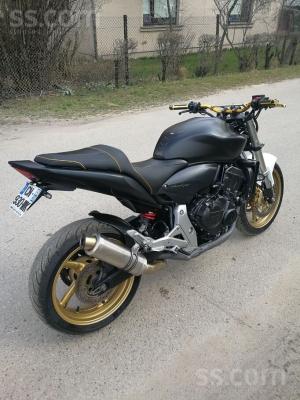 Honda Hornet 2012 Rīga, ar dzinēja tilpumu 0.60 L un nobraukumu 0 tūkst. km par 2450 €, foto 3 vietnē AUTOMOTO.COM.LV