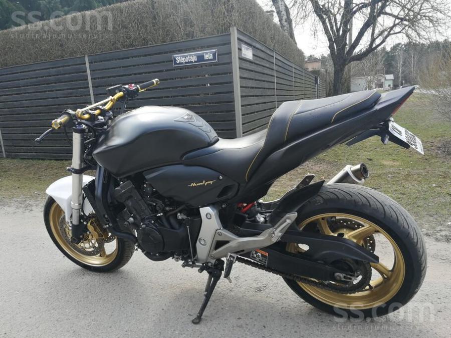 Honda Hornet 2012 Rīga, ar dzinēja tilpumu 0.60 L un nobraukumu 0 tūkst. km par 2450 €, foto 4 vietnē AUTOMOTO.COM.LV