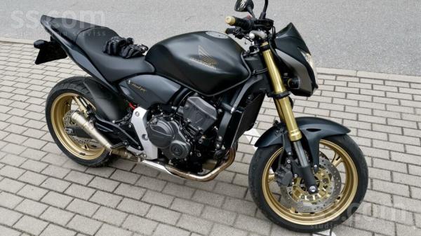 Honda Hornet 2013 Rīga, ar dzinēja tilpumu 0.60 L un nobraukumu 0 tūkst. km par 3800 €, foto 1 vietnē AUTOMOTO.COM.LV