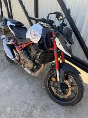 Honda Hornet 2023 Tauragė, ar dzinēja tilpumu 0.75 L un nobraukumu 28 tūkst. km par 3350 €, foto 3 vietnē AUTOMOTO.COM.LV