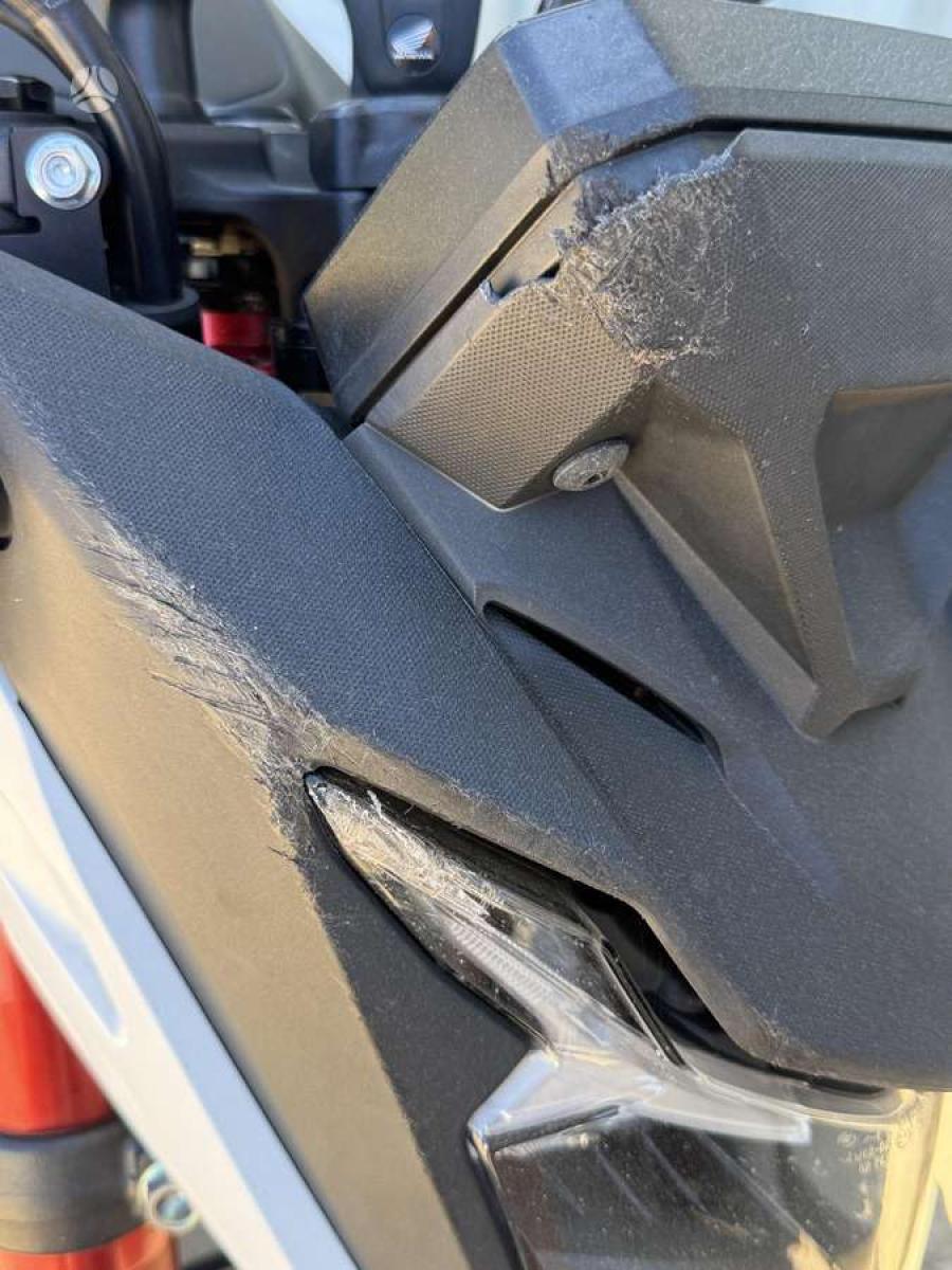 Honda Hornet 2023 Tauragė, ar dzinēja tilpumu 0.75 L un nobraukumu 28 tūkst. km par 3350 €, foto 4 vietnē AUTOMOTO.COM.LV