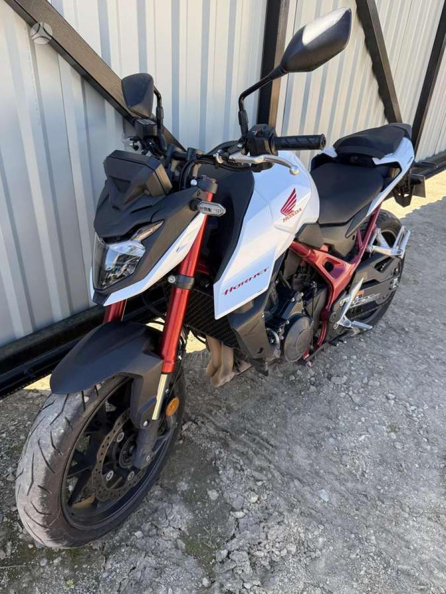 Honda Hornet 2023 Tauragė, ar dzinēja tilpumu 0.75 L un nobraukumu 28 tūkst. km par 3350 €, foto 8 vietnē AUTOMOTO.COM.LV