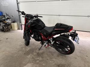 Honda Hornet 2025 in Kelme, with an engine capacity of 0.75 L and mileage of 5 thousand km for 2030 €, photo 4 on AUTOMOTO.COM.LV