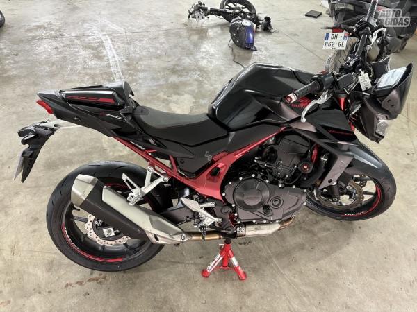 Honda Hornet 2025 in Kelme, with an engine capacity of 0.75 L and mileage of 5 thousand km for 2030 €, photo 5 on AUTOMOTO.COM.LV