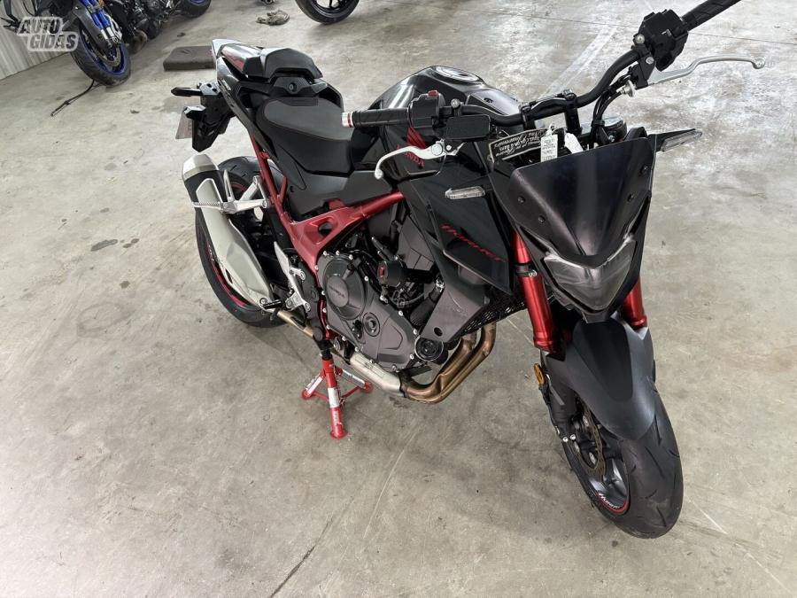Honda Hornet 2025 in Kelme, with an engine capacity of 0.75 L and mileage of 5 thousand km for 2030 €, photo 7 on AUTOMOTO.COM.LV