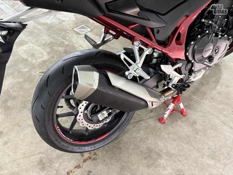 Honda Hornet 2025 in Kelme, with an engine capacity of 0.75 L and mileage of 5 thousand km for 2030 €, photo 12 on AUTOMOTO.COM.LV
