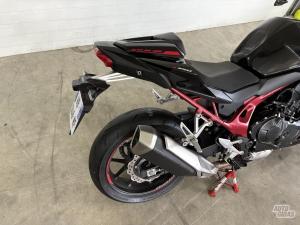 Honda Hornet 2025 Kelmė, ar dzinēja tilpumu 0.75 L un nobraukumu 5 tūkst. km par 1930 €, foto 5 vietnē AUTOMOTO.COM.LV