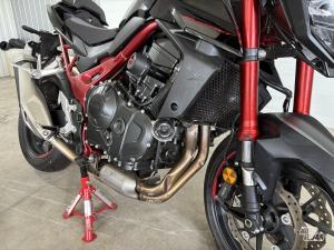 Honda Hornet 2025 Kelmė, ar dzinēja tilpumu 0.75 L un nobraukumu 5 tūkst. km par 1930 €, foto 9 vietnē AUTOMOTO.COM.LV