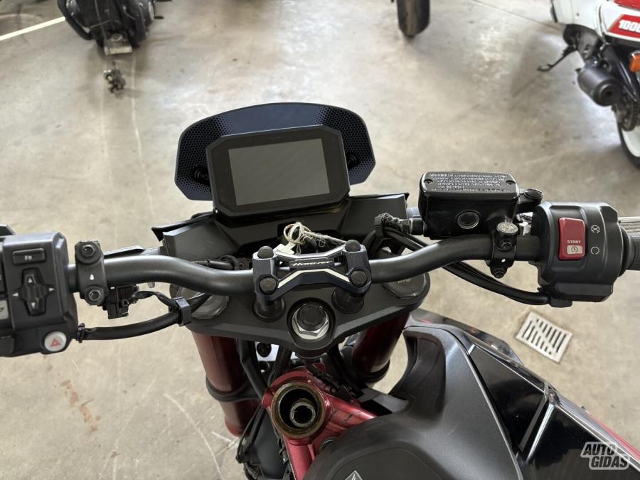 Honda Hornet 2025 Kelmė, ar dzinēja tilpumu 0.75 L un nobraukumu 5 tūkst. km par 1930 €, foto 22 vietnē AUTOMOTO.COM.LV