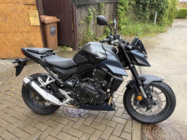 Honda Hornet 2026 in Vilnius, with an engine capacity of 0.75 L and mileage of 1 thousand km for 7200 €, photo 3 on AUTOMOTO.COM.LV