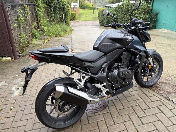 Honda Hornet 2026 in Vilnius, with an engine capacity of 0.75 L and mileage of 1 thousand km for 7200 €, photo 4 on AUTOMOTO.COM.LV