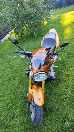 Orange Honda Hornet 2005 in Skuodas, with an engine capacity of 0.60 L and mileage of 24 thousand km for 2000 €, photo 6 on AUTOMOTO.COM.LV