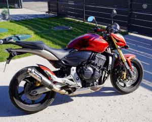 Red Honda Hornet 2007 in Vilnius, with an engine capacity of 0.60 L and mileage of 38 thousand km for 3000 €, photo 7 on AUTOMOTO.COM.LV