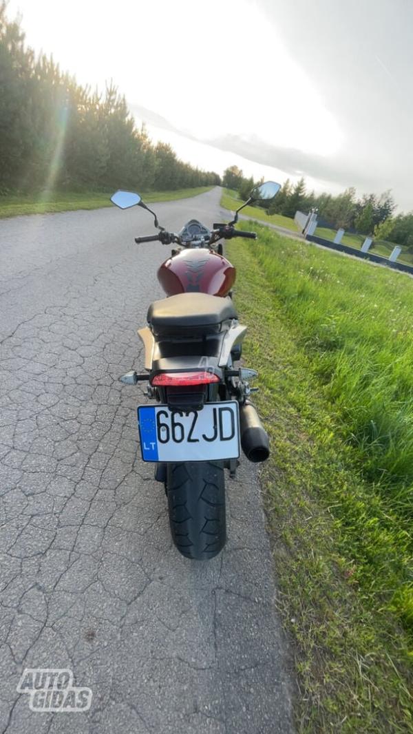 Violet Honda Hornet 2007 in Radviliskis, with an engine capacity of 0.60 L and mileage of 56 thousand km for 2750 €, photo 10 on AUTOMOTO.COM.LV