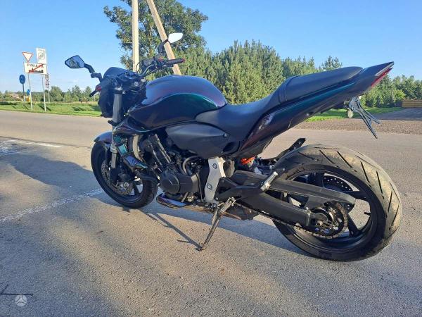 Violets Honda Hornet 2011 Panevēža, ar dzinēja tilpumu 0.60 L un nobraukumu 50 tūkst. km par 3350 €, foto 10 vietnē AUTOMOTO.COM.LV