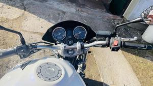 Balts Honda Hornet 2002 Klaipėda, ar dzinēja tilpumu 0.92 L un nobraukumu 56 tūkst. km par 2400 €, foto 4 vietnē AUTOMOTO.COM.LV
