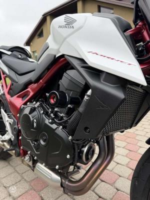 White Honda Hornet 2025 in Marijampole, with an engine capacity of 0.75 L and mileage of 2 thousand km for 5950 €, photo 17 on AUTOMOTO.COM.LV