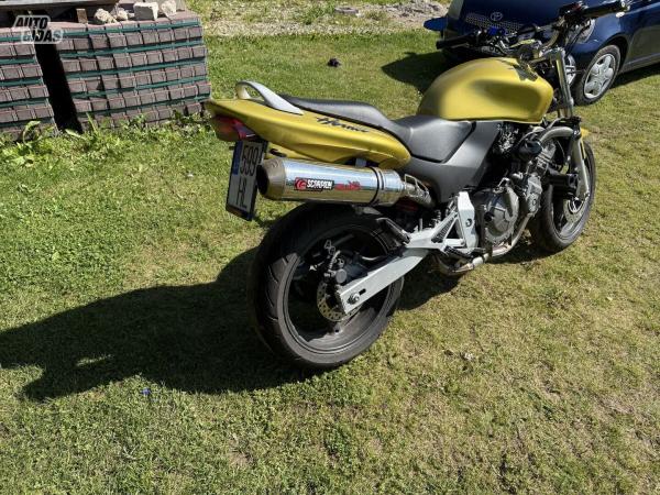 Dzeltens Honda Hornet 2003 Mažeikiai, ar dzinēja tilpumu 0.60 L un nobraukumu 41 tūkst. km par 1300 €, foto 3 vietnē AUTOMOTO.COM.LV
