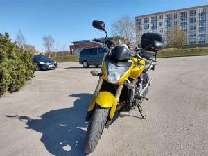 Dzeltens Honda Hornet 2007 Šauļi, ar dzinēja tilpumu 0.60 L un nobraukumu 79 tūkst. km par 2700 €, foto 6 vietnē AUTOMOTO.COM.LV