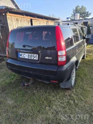 Melns Honda HR-V 2001 Tukums, ar dzinēja tilpumu 1.60 L un nobraukumu 230 tūkst. km par 550 €, foto  vietnē AUTOMOTO.COM.LV