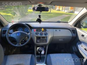 Melns Honda HR-V 2001 Valmiera, ar dzinēja tilpumu 1.60 L un nobraukumu 241 tūkst. km par 1700 €, foto 6 vietnē AUTOMOTO.COM.LV