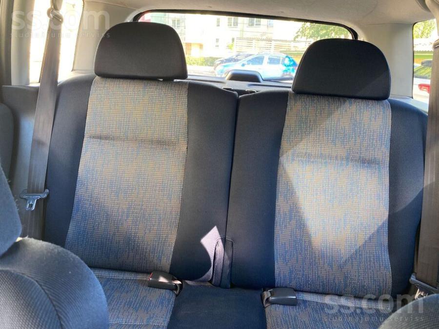 Melns Honda HR-V 2001 Valmiera, ar dzinēja tilpumu 1.60 L un nobraukumu 241 tūkst. km par 1700 €, foto 8 vietnē AUTOMOTO.COM.LV