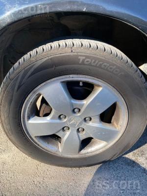 Melns Honda HR-V 2001 Valmiera, ar dzinēja tilpumu 1.60 L un nobraukumu 241 tūkst. km par 1700 €, foto 9 vietnē AUTOMOTO.COM.LV