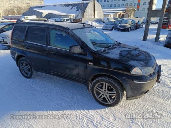 Melns Honda HR-V 2002 Tallina, ar dzinēja tilpumu 1.60 L un nobraukumu 299 tūkst. km par 899 €, foto 1 vietnē AUTOMOTO.COM.LV