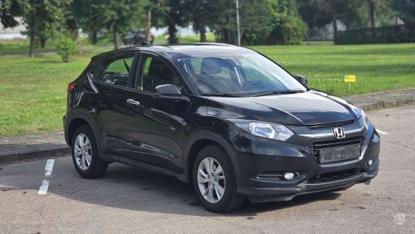 Melns Honda HR-V 2016 Kauņa, ar dzinēja tilpumu 1.50 L un nobraukumu 369 tūkst. km par 5999 €, foto 1 vietnē AUTOMOTO.COM.LV