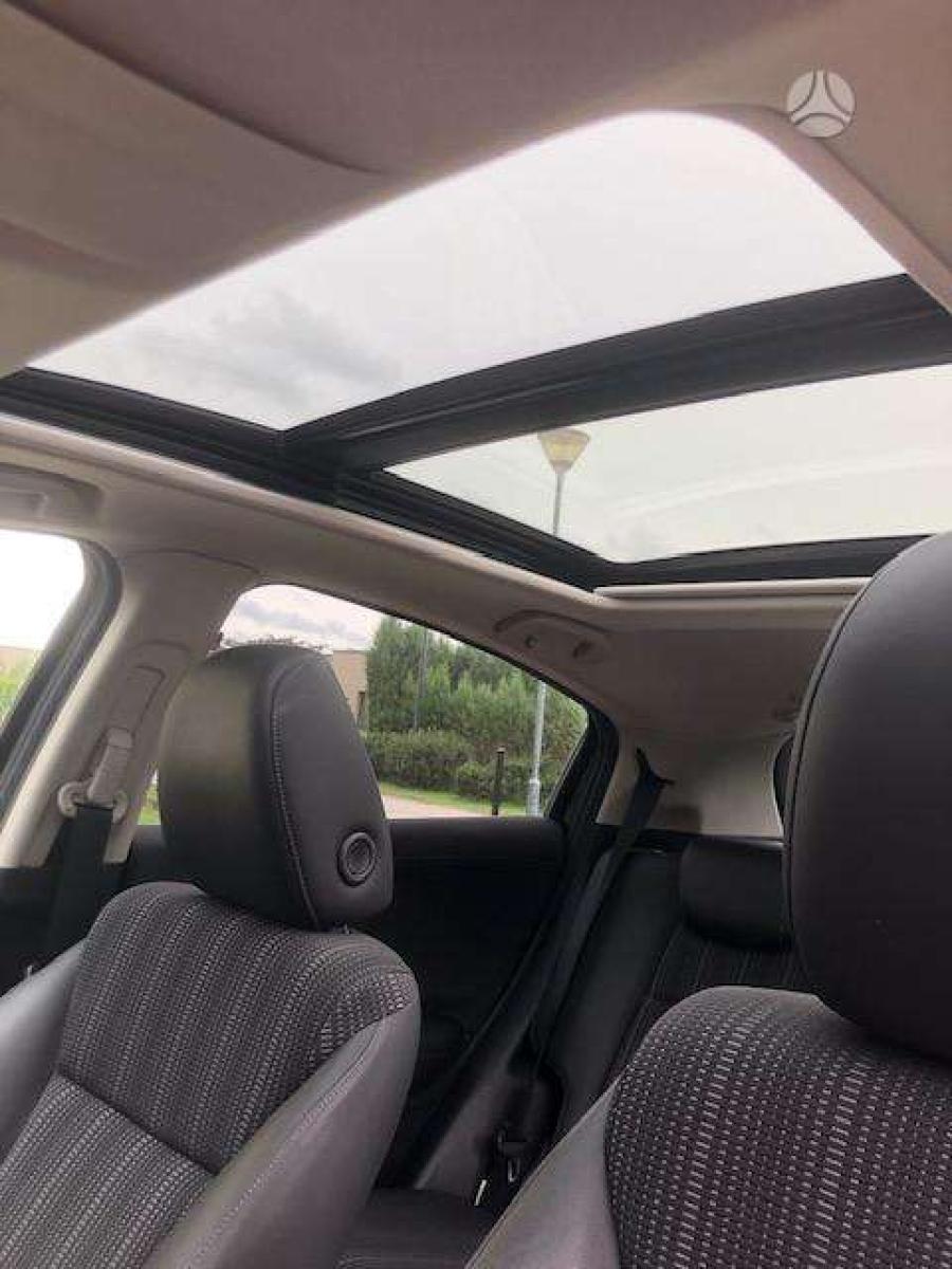 Black Honda HR-V 2018 in Kaunas, with an engine capacity of 1.50 L and mileage of 75 thousand km for 16600 €, photo 12 on AUTOMOTO.COM.LV