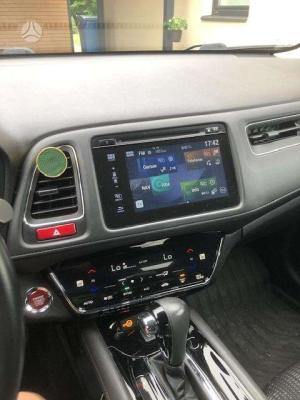 Black Honda HR-V 2018 in Kaunas, with an engine capacity of 1.50 L and mileage of 75 thousand km for 16600 €, photo 15 on AUTOMOTO.COM.LV