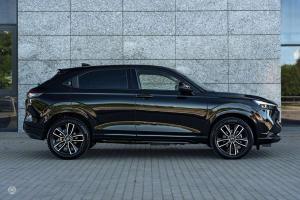Black Honda HR-V 2025 in Klaipeda, with an engine capacity of 1.45 L and mileage of 2 thousand km for 27500 €, photo 12 on AUTOMOTO.COM.LV
