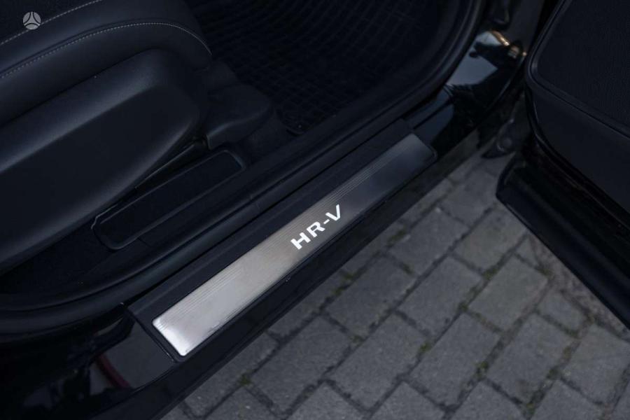 Black Honda HR-V 2025 in Klaipeda, with an engine capacity of 1.45 L and mileage of 2 thousand km for 27500 €, photo 20 on AUTOMOTO.COM.LV
