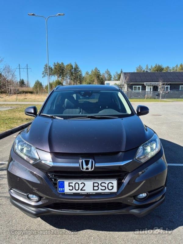 Melns Honda HR-V 2016 Tallina, ar dzinēja tilpumu 1.50 L un nobraukumu 76 tūkst. km par 14500 €, foto 2 vietnē AUTOMOTO.COM.LV