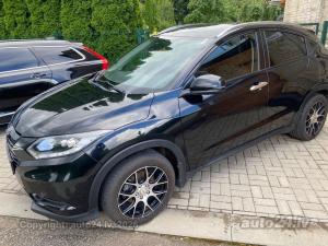 Black Honda HR-V 2017 in Tartu, with an engine capacity of 1.50 L and mileage of 115 thousand km for 14000 €, photo 3 on AUTOMOTO.COM.LV