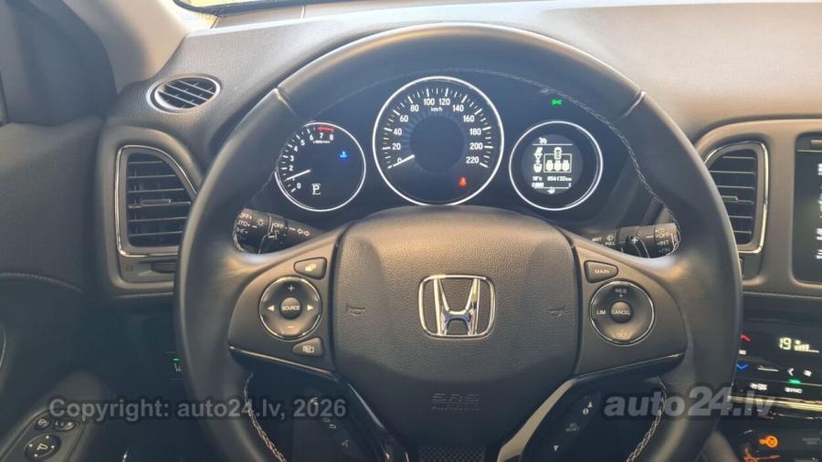 Black Honda HR-V 2019 in Tallinn, with an engine capacity of 1.50 L and mileage of 56 thousand km for 18900 €, photo 11 on AUTOMOTO.COM.LV