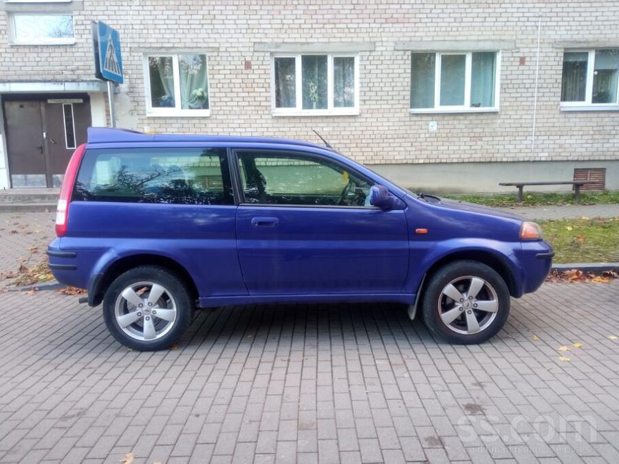 Zils Honda HR-V 1998 Daugavpils, ar dzinēja tilpumu 1.60 L un nobraukumu 198 tūkst. km par 900 €, foto 4 vietnē AUTOMOTO.COM.LV