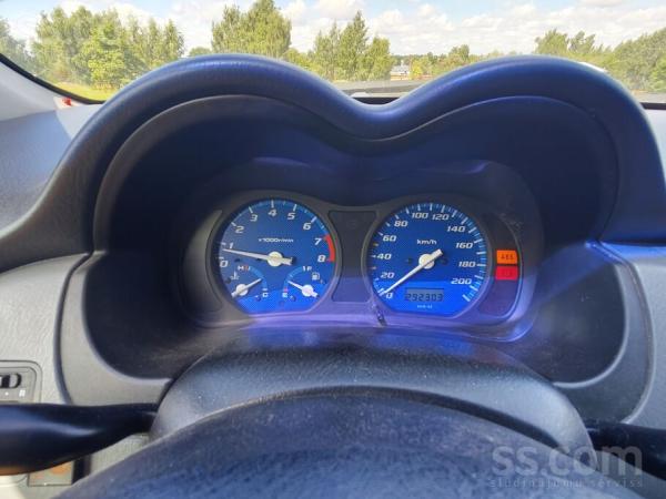 Синий Хонда ХРВ 2000 в Рига, объемом двигателя 1.60 л и пробегом 292 тыс. км за 700 €, фото 10 на AUTOMOTO.COM.LV