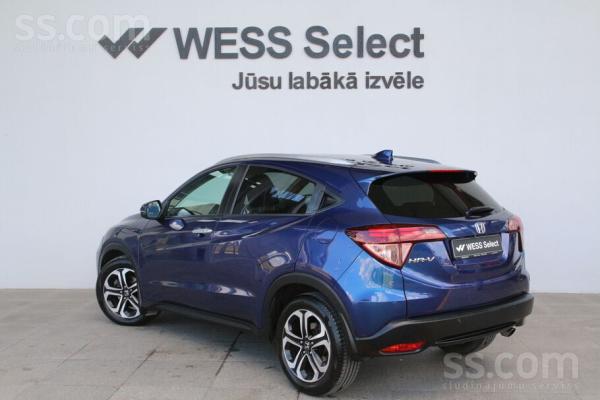 Zils Honda HR-V 2016 Rīga, ar dzinēja tilpumu 1.50 L un nobraukumu 107 tūkst. km par 10800 €, foto 3 vietnē AUTOMOTO.COM.LV